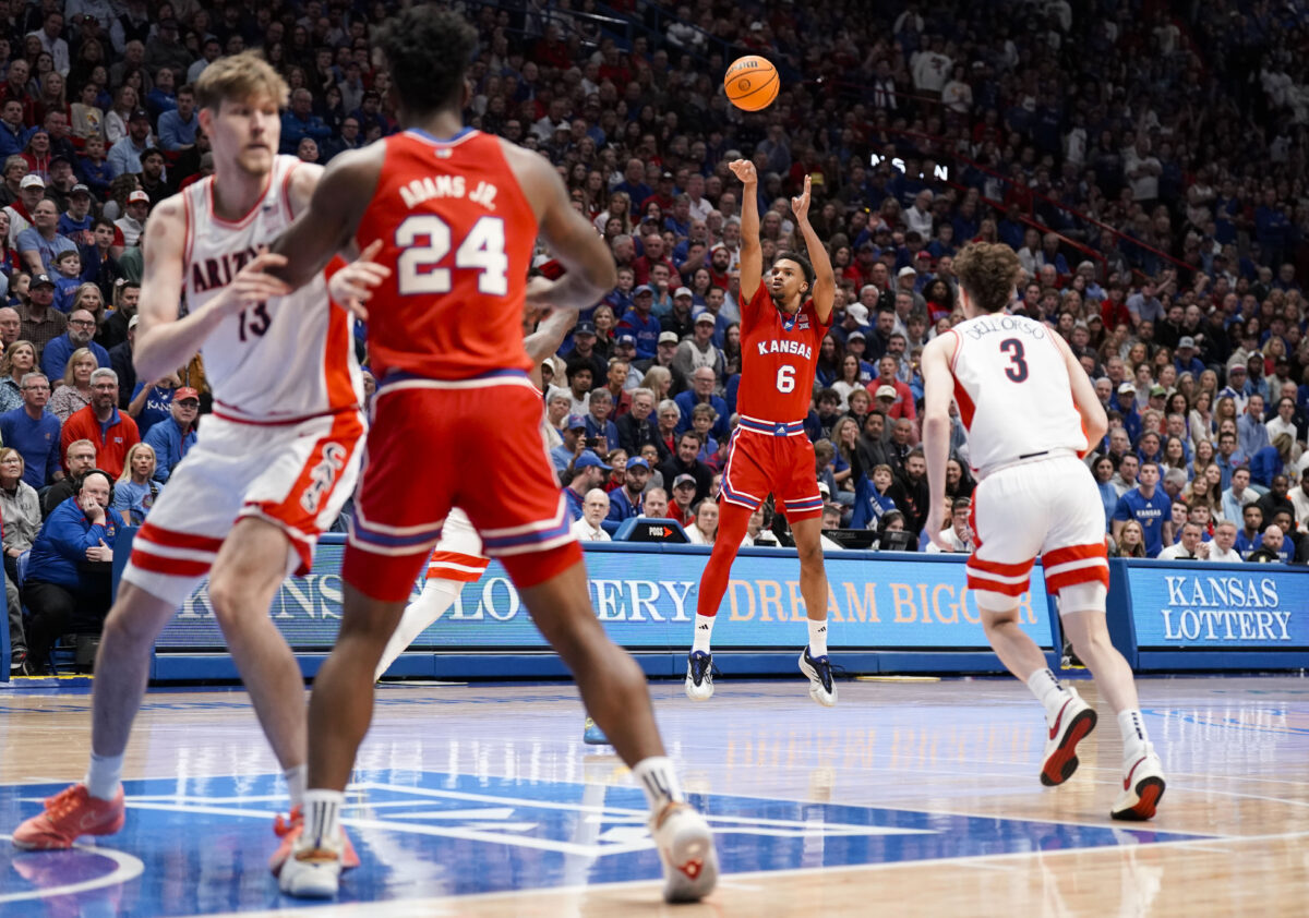 Photo Gallery: Jayhawks hold strong to beat Arizona on Senior Night ...